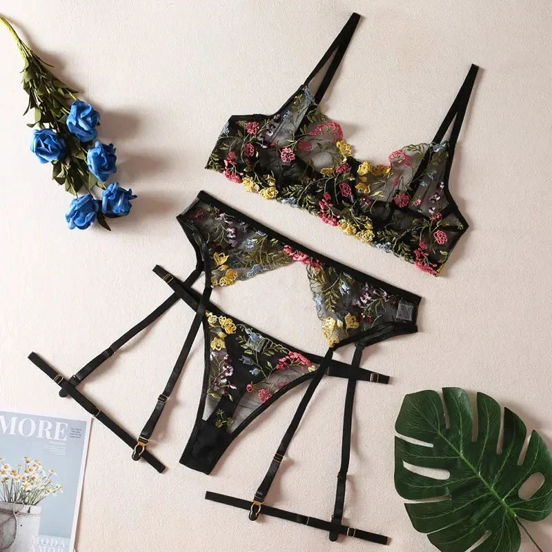 Trend4us Floral Embroidered Lingerie Set